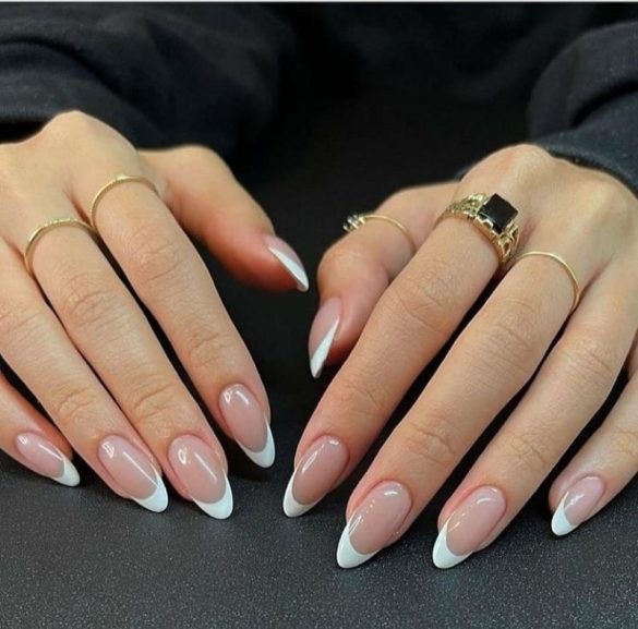 Modele clasice si colorate de unghii french