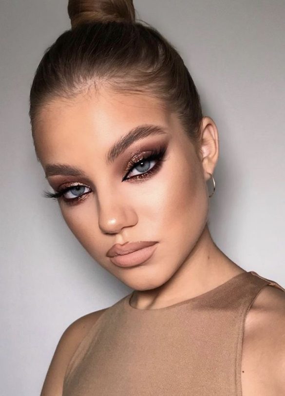 Machiaj de Seara: Trucuri si inspiratie pentru un look glam